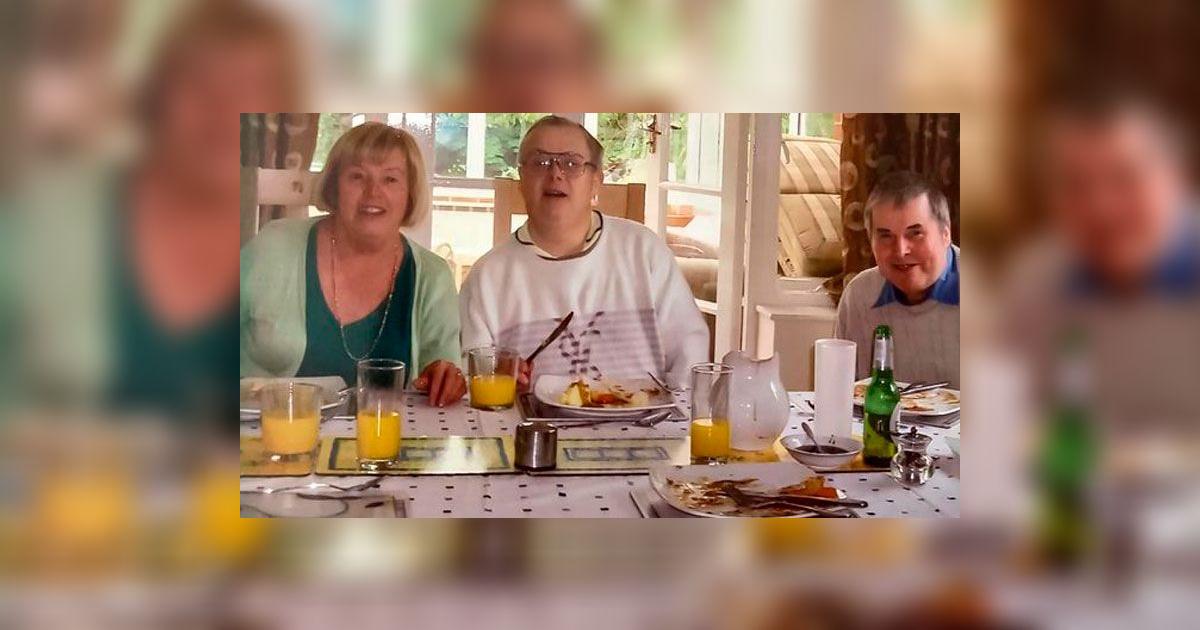 Reino Unido: George Wildgust de 77 años hombre con síndrome de down más ...