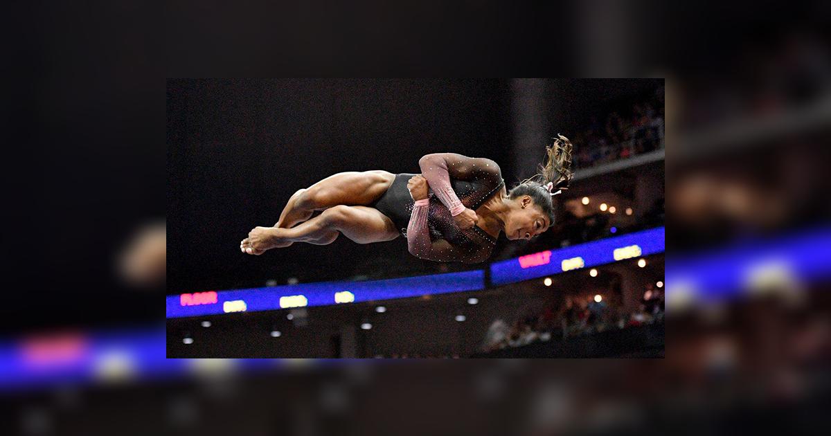 Youtube: Simone Biles logra un doble salto mortal con triple giro y hace historia en gimnasia ...