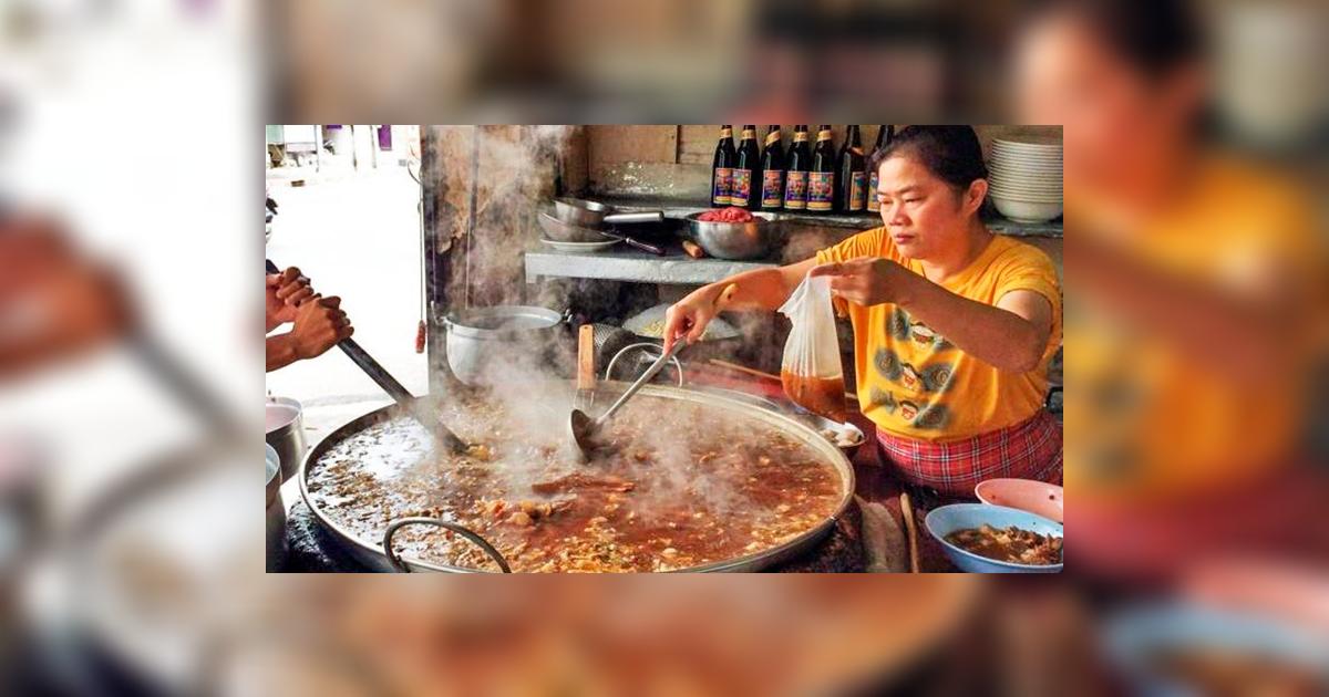 YouTube viral: Cocinan sopa desde hace 45 años y comensales la siguen ...