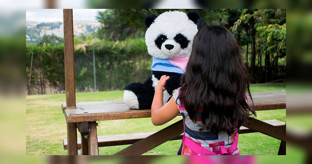 Ecuador: niña transgénero de 9 años consigue cambiar su documento de ...