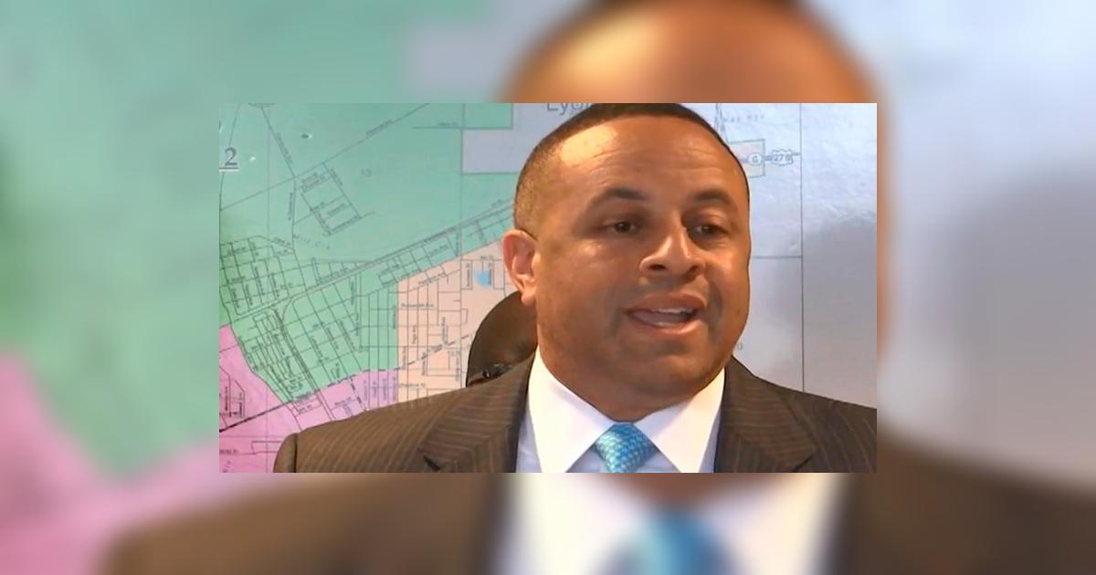 Estados Unidos: alcalde de Misisipi ofrece $ 10 000 a criminales para ...