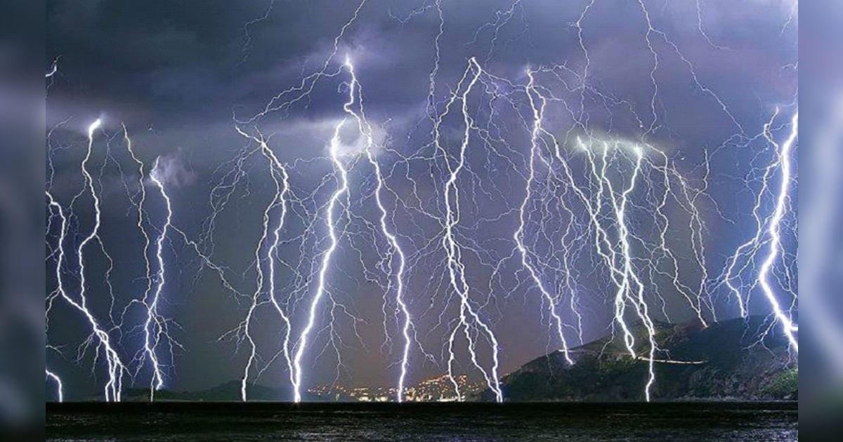 El impacto de un trillón de rayos permitió la vida en la Tierra, afirma ...