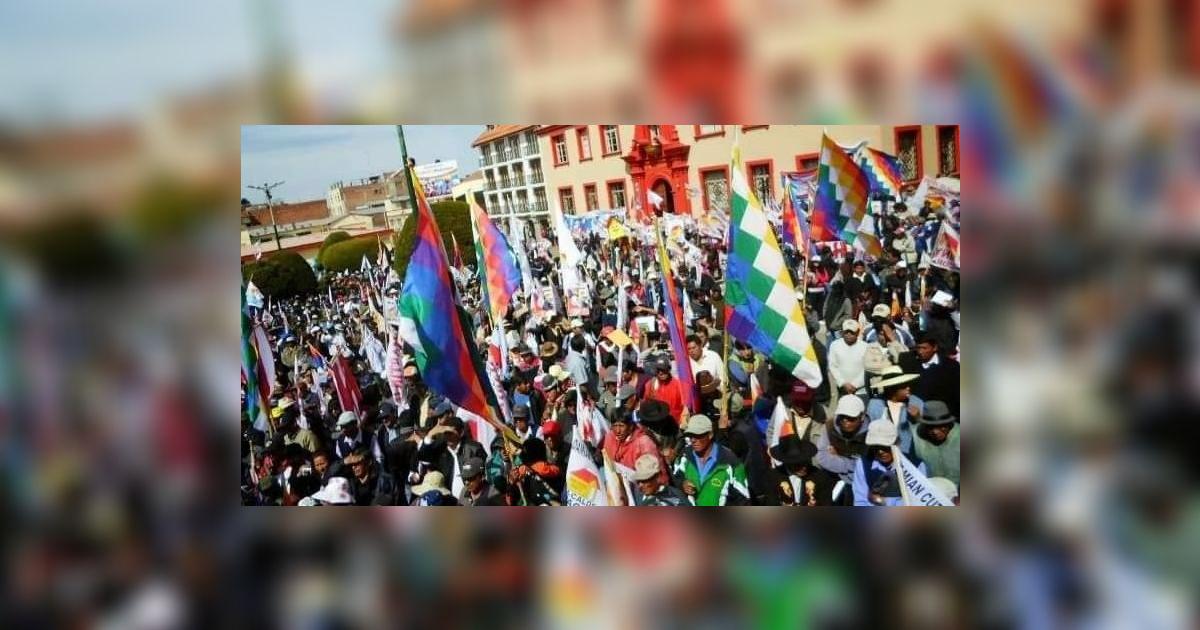 La Wiphala, bandera de los pueblos originarios que genera odios y ...