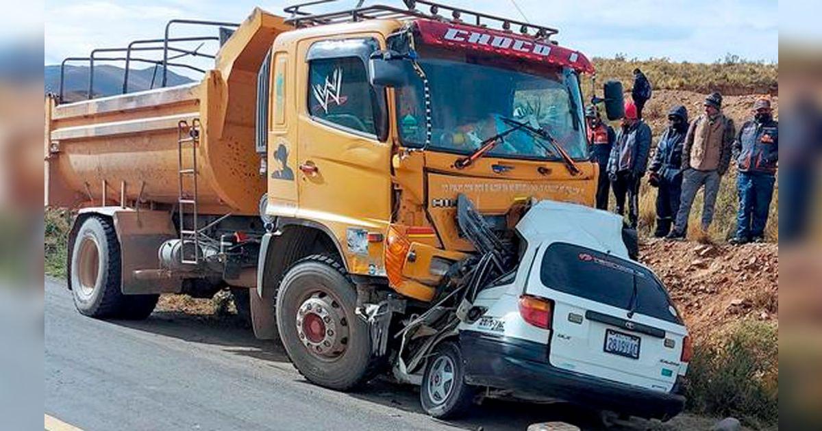 Accidente mortal: mueren 5 miembros de una familia tras chocarse contra ...
