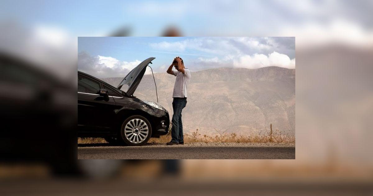 Carro parado en la carretera: ¿qué hacer si mi vehículo sufre averías ...