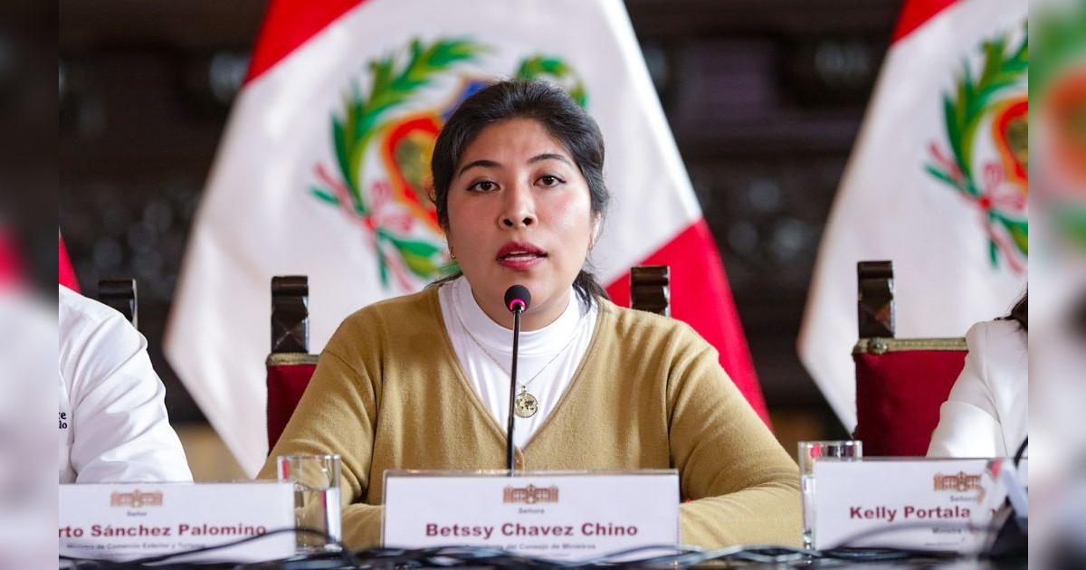 Betssy Chávez registró doble cobro como funcionaria del Estado en ...