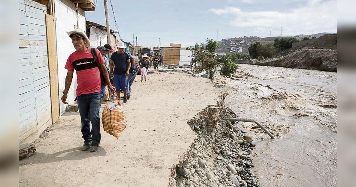 Emergencia en Perú: río Chillón se lleva casas en Lima y lluvia sigue ...