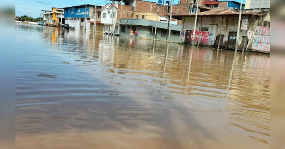 Lluvias en Perú | Tumbes: río Tumbes se desborda e inunda el centro de la ciudad y 500 hectáreas ...