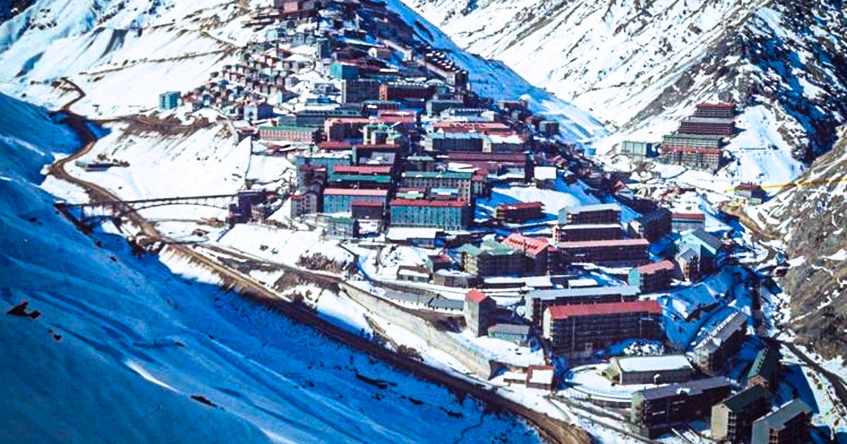 Chile | Sewell: el pueblo fantasma chileno que albergó a 15 mil ...