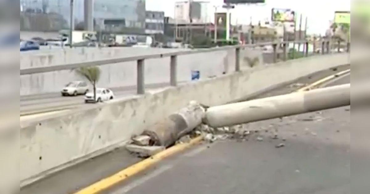 Miraflores: caída de poste de empresa telefónica generó congestión vehicular en Vía Expresa ...