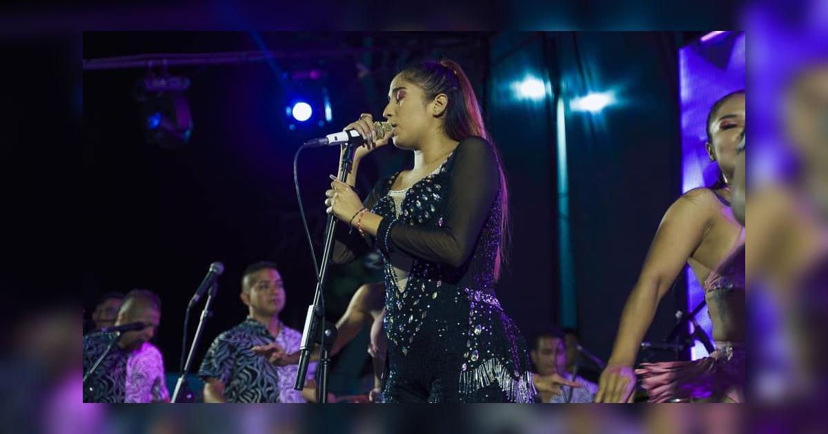 ¿Por qué Azucena Calvay decidió ser solista y dejar Los Rebeldes de la Cumbia? | concierto ...