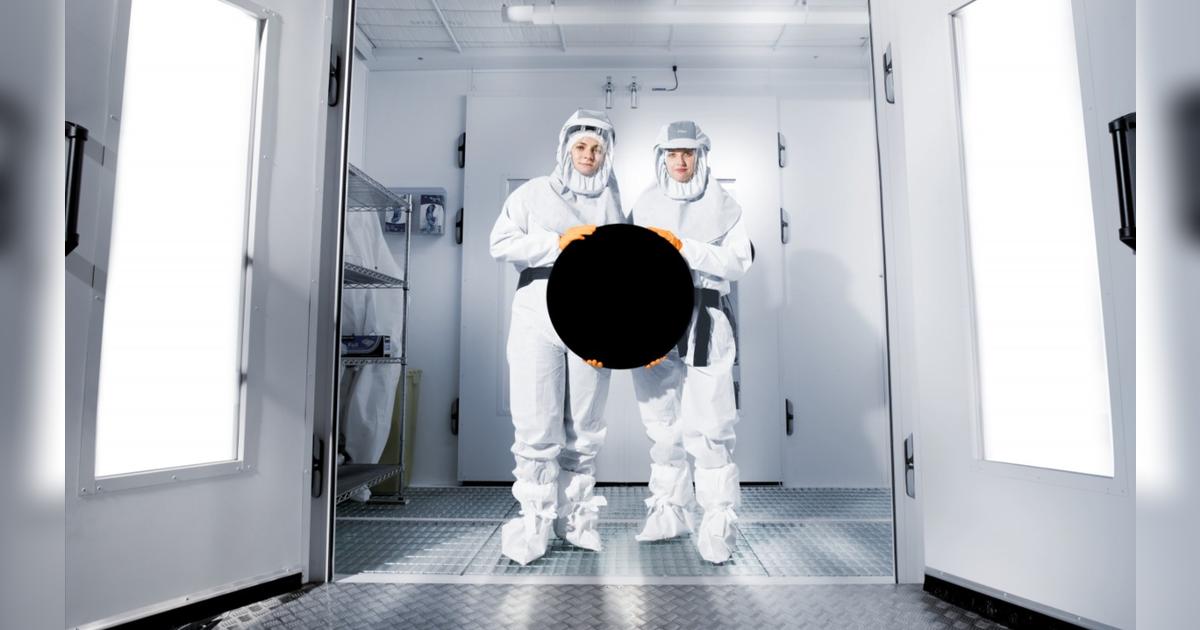 Así es el Vantablack, el material extremadamente negro que absorbe el ...