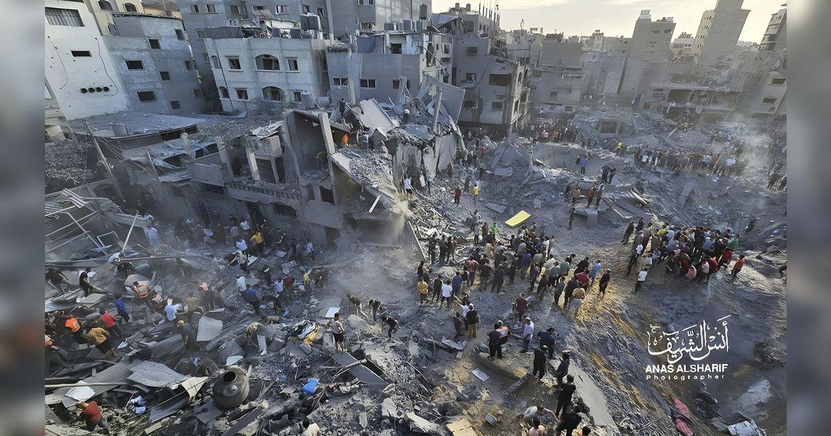 Israel bombardea campo de refugiados más grande de Gaza: afirman que ...