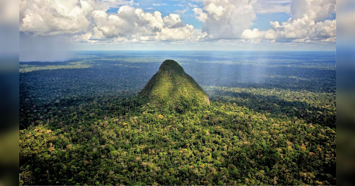¿Una antigua pirámide en medio de la selva de Perú? Este es el misterio ...