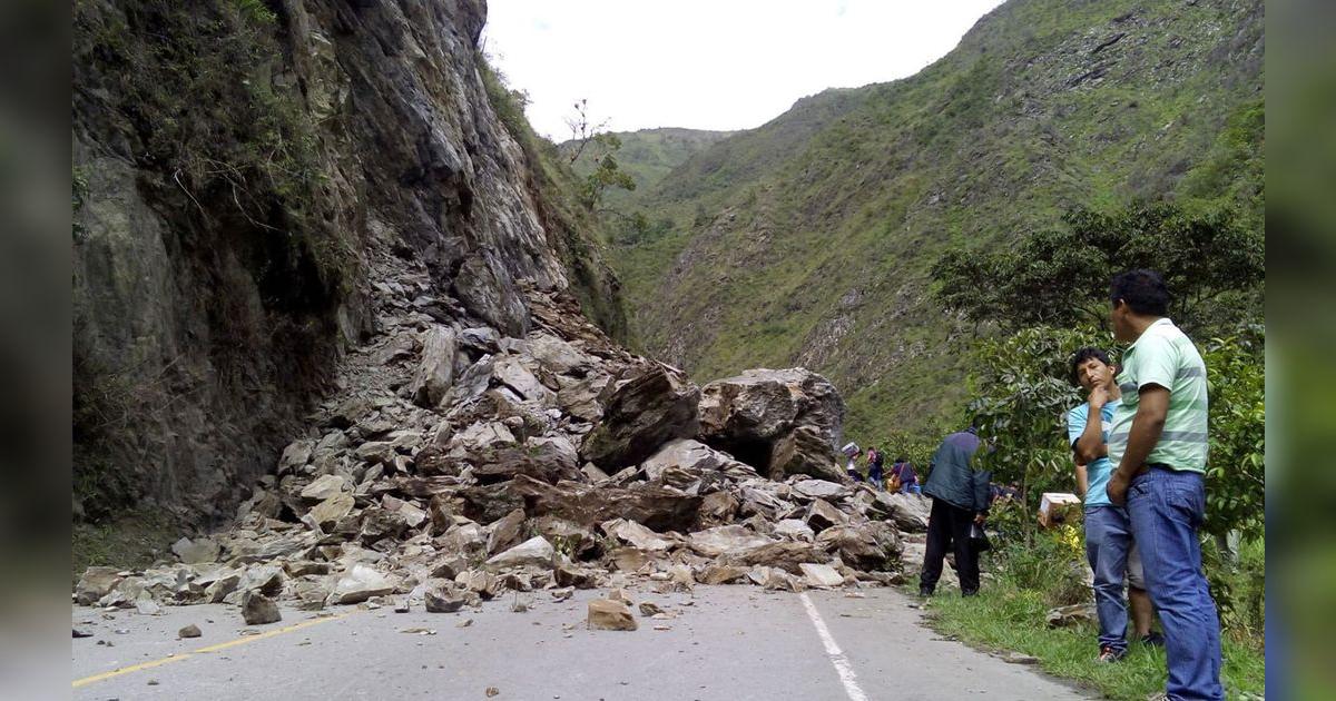 Carretera Central: 16 distritos limeños en riesgo por caída de rocas ...