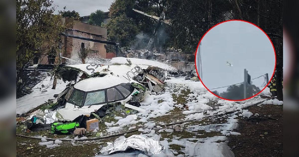 Las trágicas imágenes de la caída de un avión que deja 62 muertos en ...