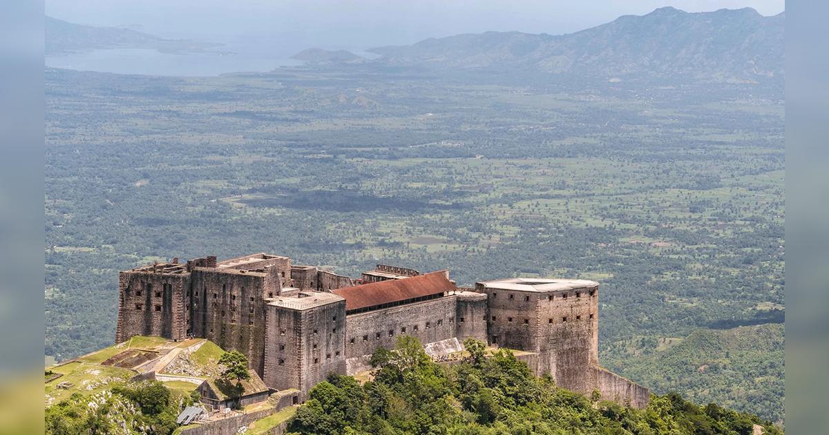 Este es el castillo más grande de América Latina: está construido en lo ...