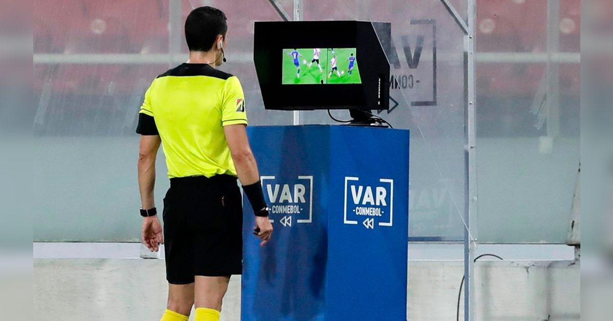 FIFA buscaría reemplazar el VAR por novedoso sistema Football Video ...