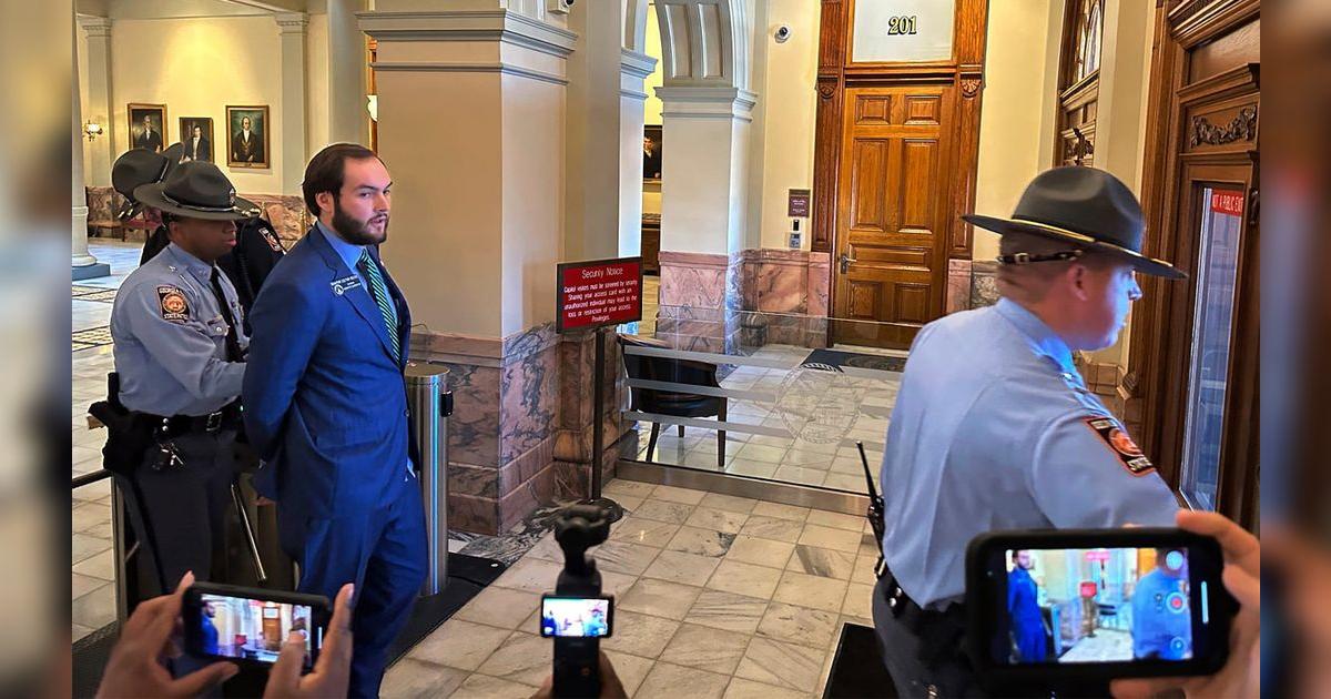 Senador Colton Moore es arrestado por generar “disturbio publico” en el ...