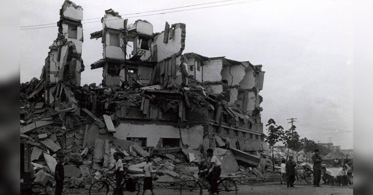 El devastador terremoto de Tangshan de 1976: luces en el cielo ...