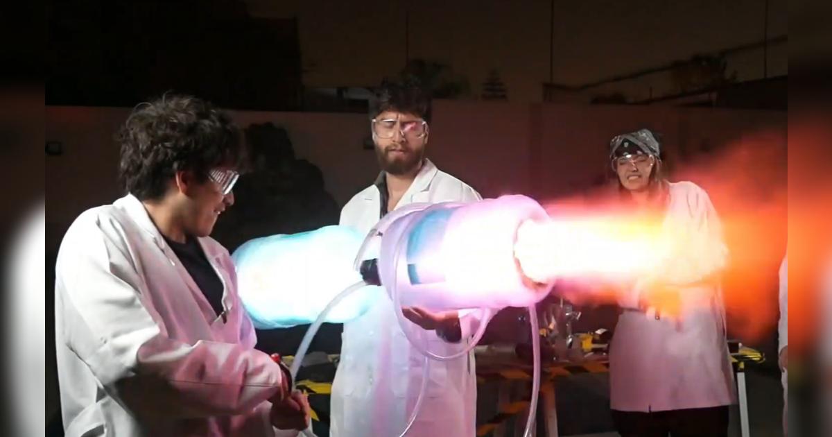 Glogloking, Emikukis y otros streamers hacen experimento casero, pero ...