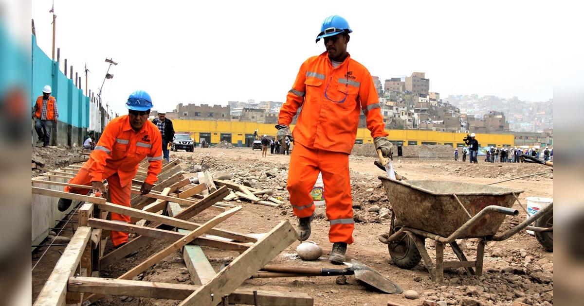 Perú superó los 17,5 millones de trabajadores en 2025, según el INEI ...