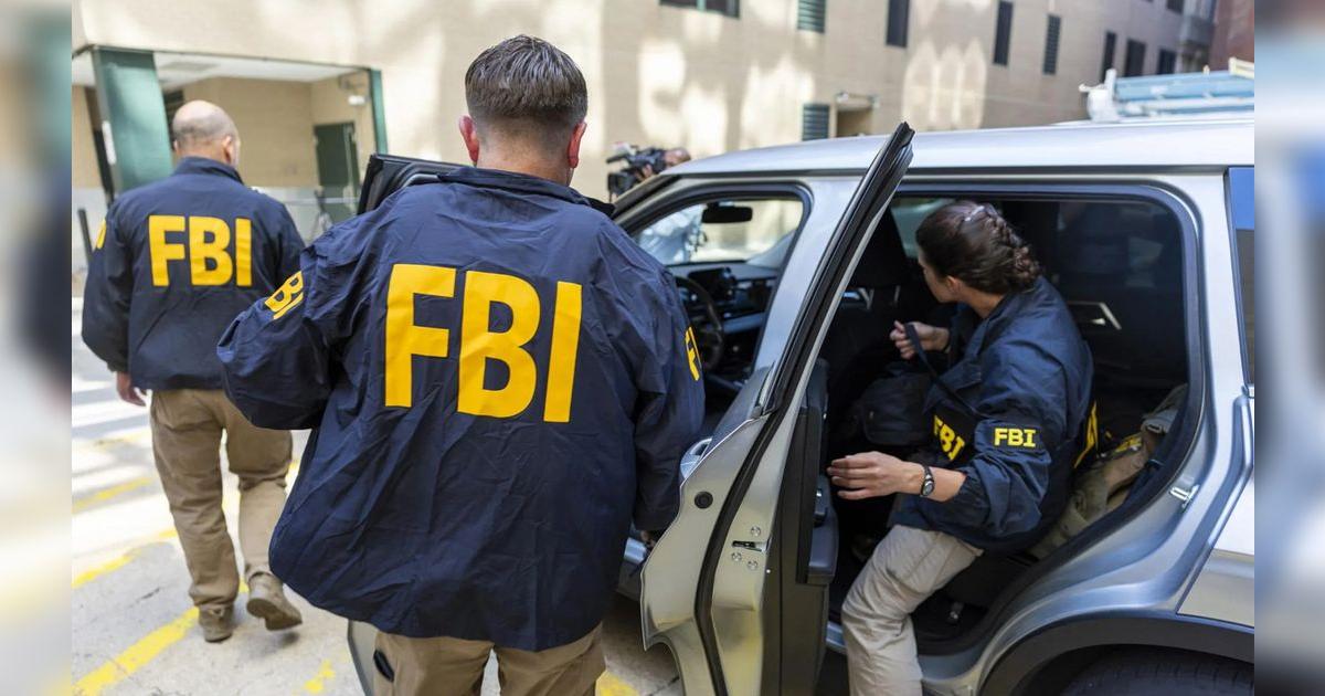 Oro, lujo y espionaje: agente de la CIA es detenido por el FBI tras ...