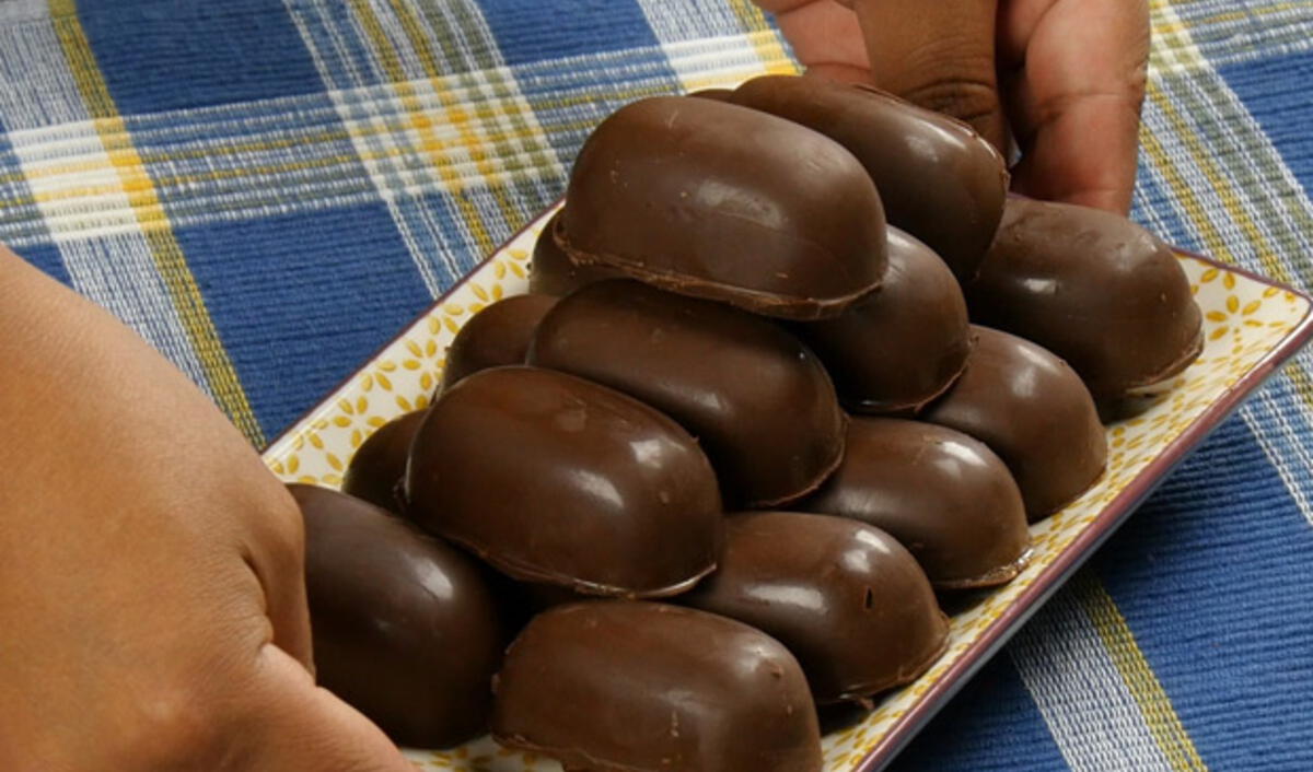 Aprende a preparar unas deliciosas chocotejas rellenas de pecanas y ... Aprende a preparar unas deliciosas chocotejas rellenas de pecanas y ...