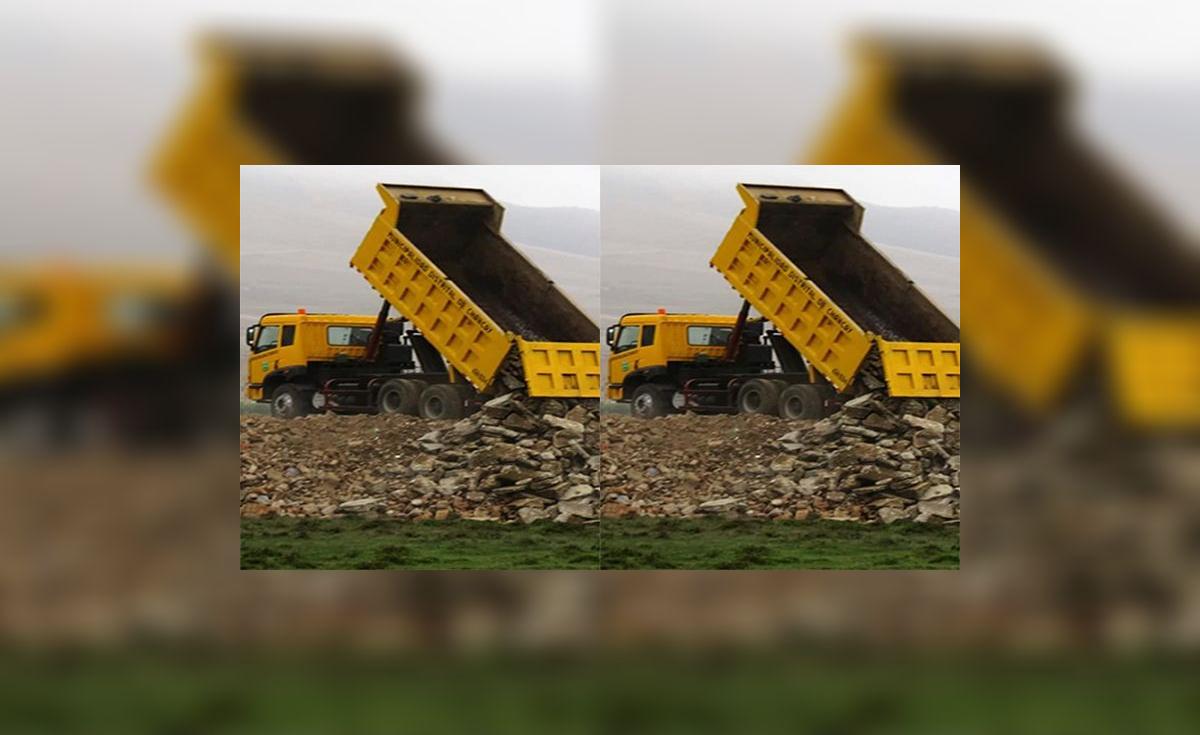 Chancay: camiones arrojan desmonte en humedal de Santa Rosa [VIDEO ...