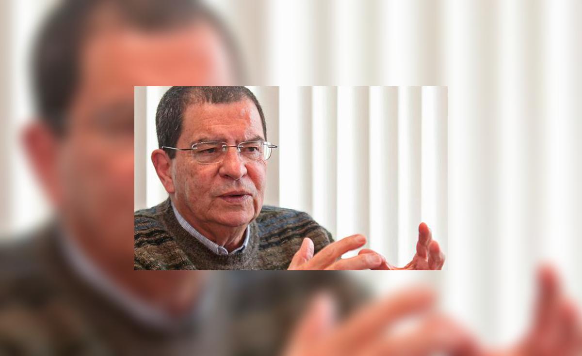 Simón Pachano: Esquizofrenia | Mundo | La República