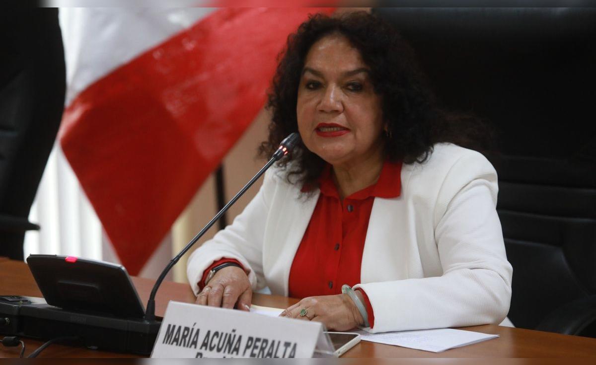 María Acuña: denuncian que hermana de César Acuña también recorta ...