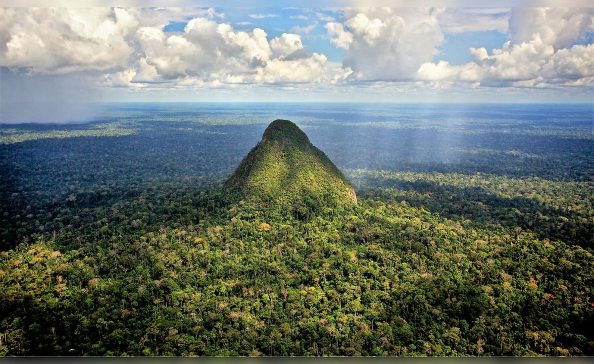 ¿Una antigua pirámide en medio de la selva de Perú? Este es el misterio ...