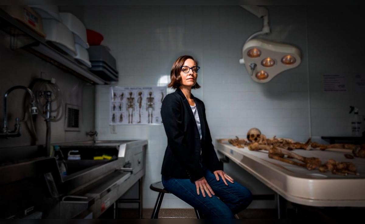 La forense que identifica a migrantes muertos en frontera México-USA ...