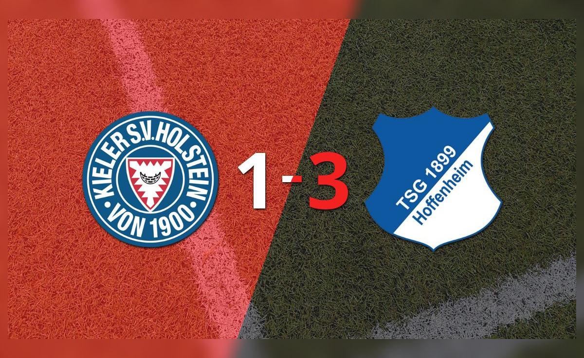 Adam Hlozek anota doblete en la victoria por 3 a 1 de Hoffenheim sobre ...