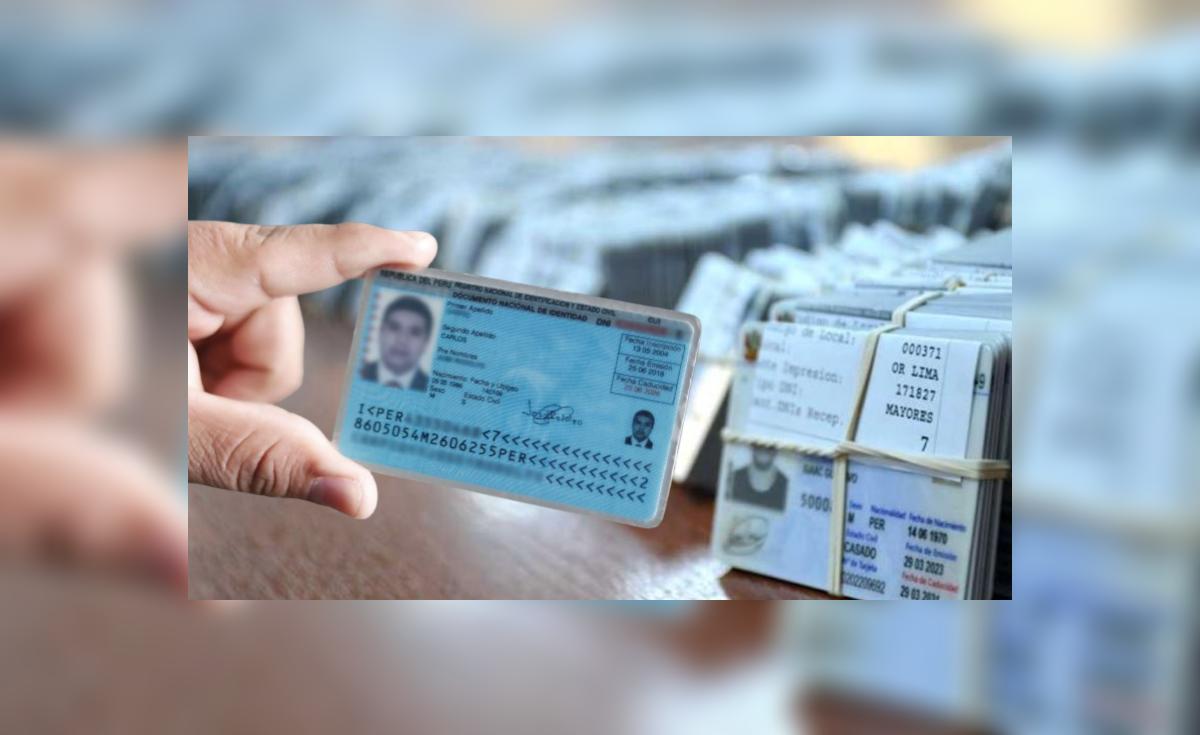 Si cambias de DNI azul al electrónico, estos son los datos que podrás ...