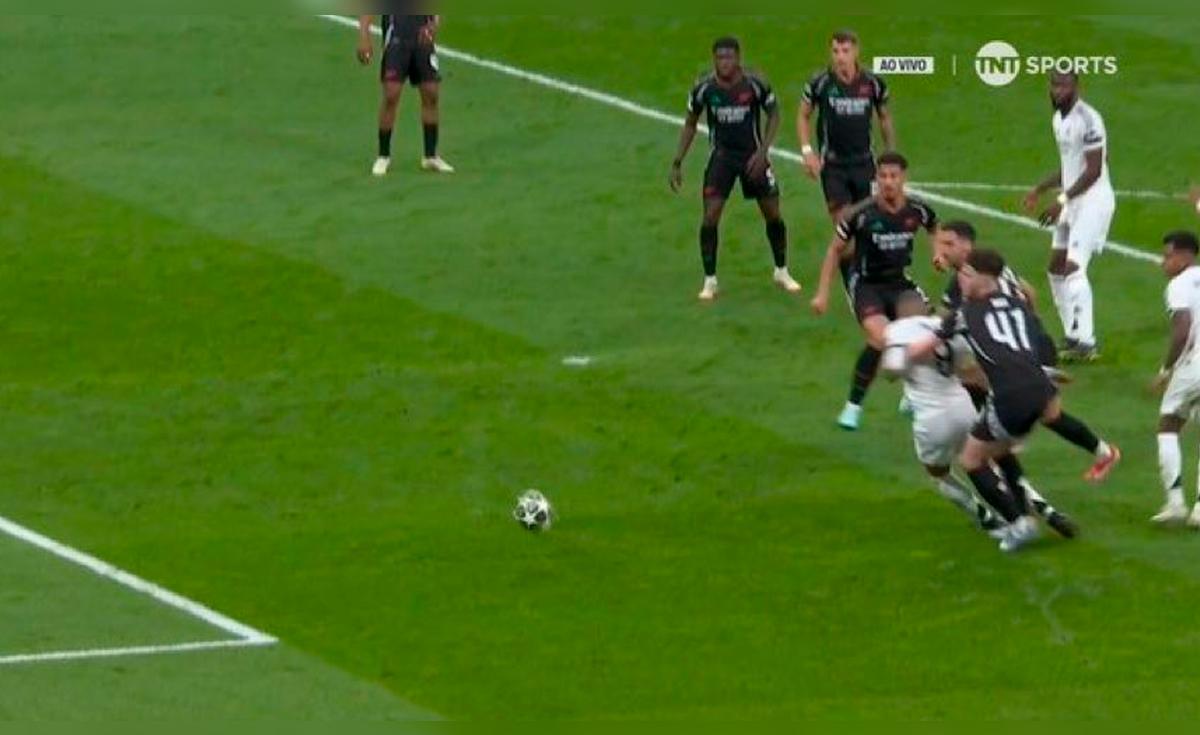 Real Madrid vs Arsenal | Kylian Mbappé quiso sorprender al árbitro ...