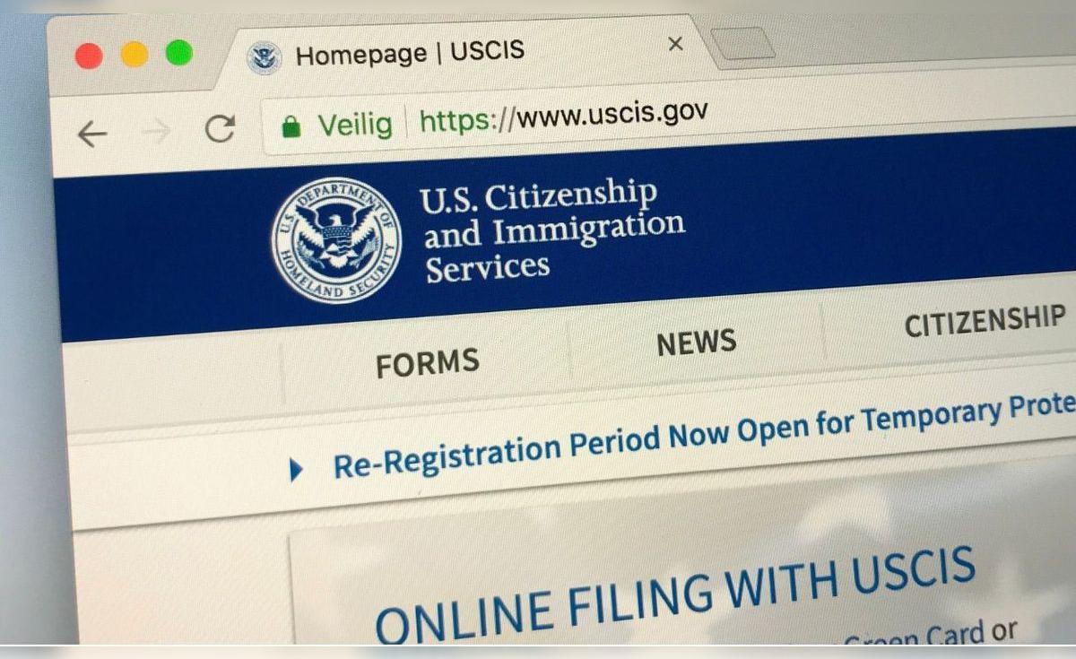 USCIS: este grupo de inmigrantes deberá renovar la Green Card, según ...