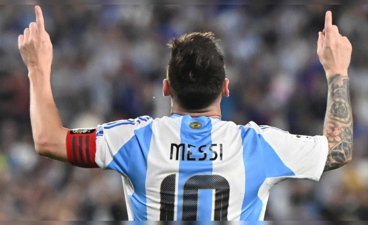 ¿Sonríe el fútbol? La impactante foto que subió Lionel Messi que ilusiona a los hinchas con ...