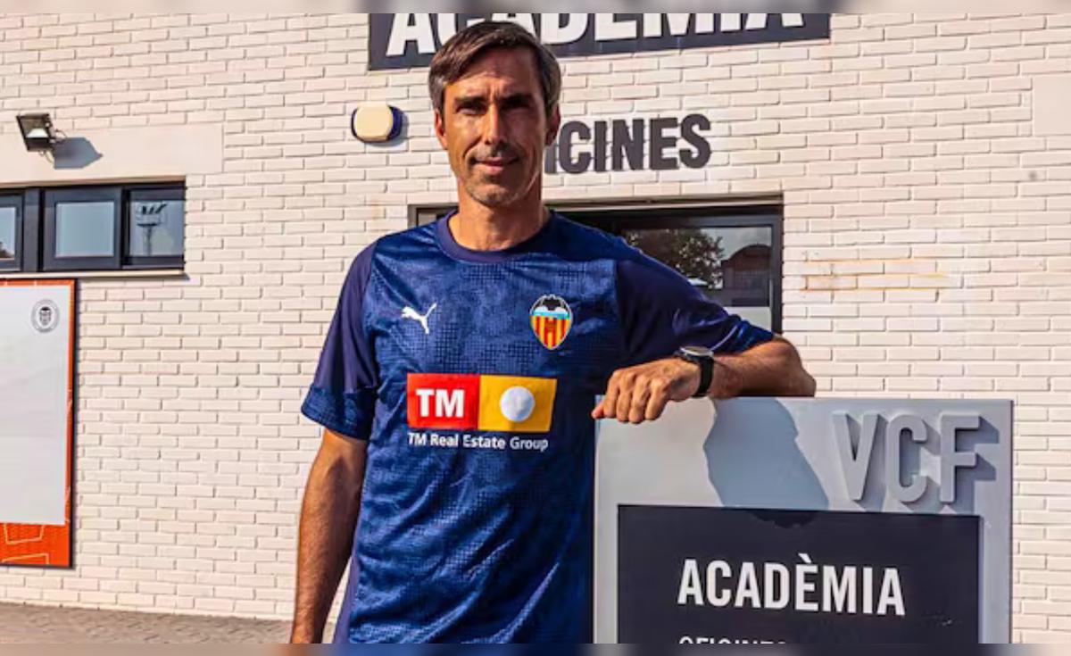 Fernando Martín, entrenador del Valencia femenino, y sus tres hijos ...
