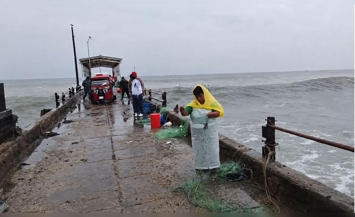 Oleaje anómalo cierra puertos en Perú: más de 500 pescadores afectados ...