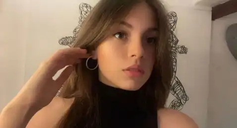 Miss Perú La Pre 2022: quién es Mía Loveday, la única finalista que no ...