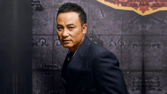 Actor Hong Kong Simon Yam apuñalado en China | Lara Croft | Election ... Actor Hong Kong Simon Yam apuñalado en China | Lara Croft | Election ...