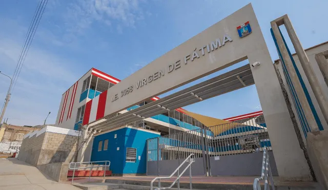 Tras 60 años, inauguran Escuela Bicentenario con la más moderna ...