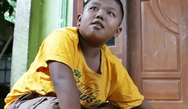 El radical cambio del niño que se volvió viral por fumar 40 cigarros al ...