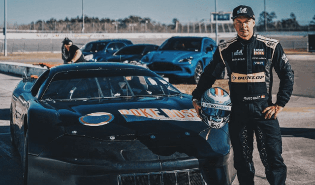 Mario Hart: Ex chico reality se afianza como piloto profesional ...