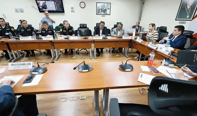 PNP: comando policial cuestiona proyecto de ley de ascensos | Jorge ...