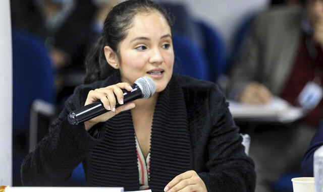 Cajamarca: congresista Edhit Julón habría participado en caravana de ...